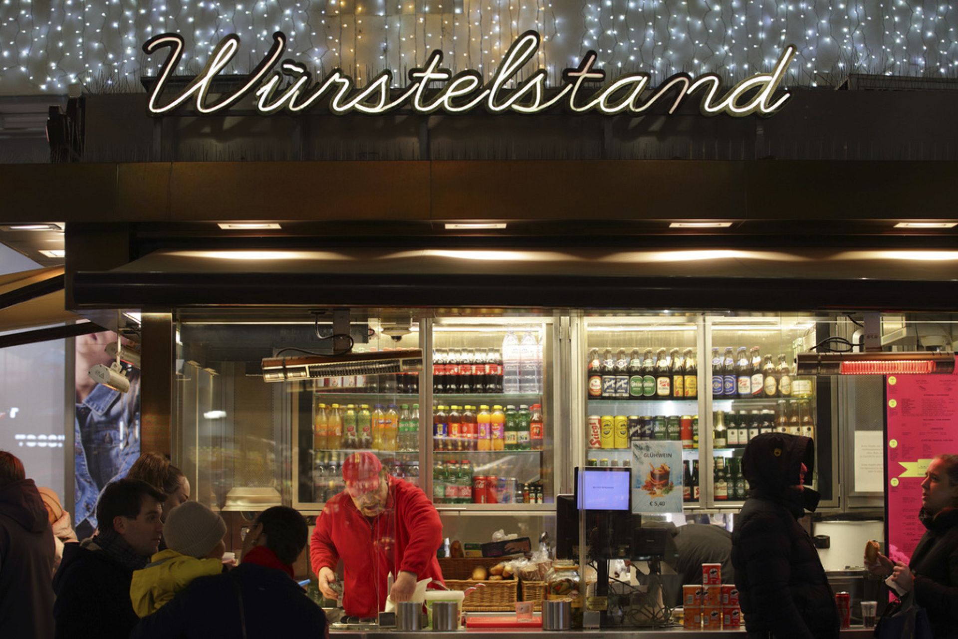 Vienna’s much-loved Würstelstand gets UNESCO recognition | Euronews