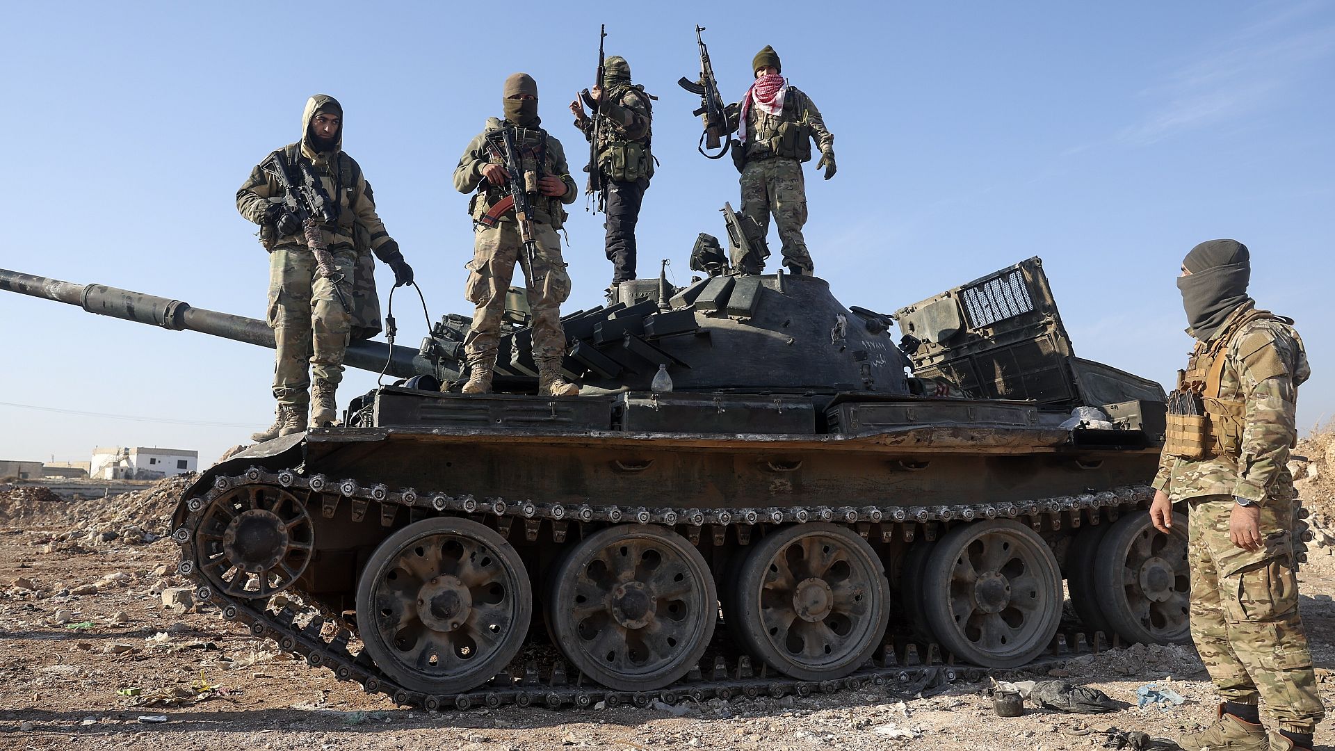 Strategic Syrian city of Hama falls to rebels in major blow to Bashar ...