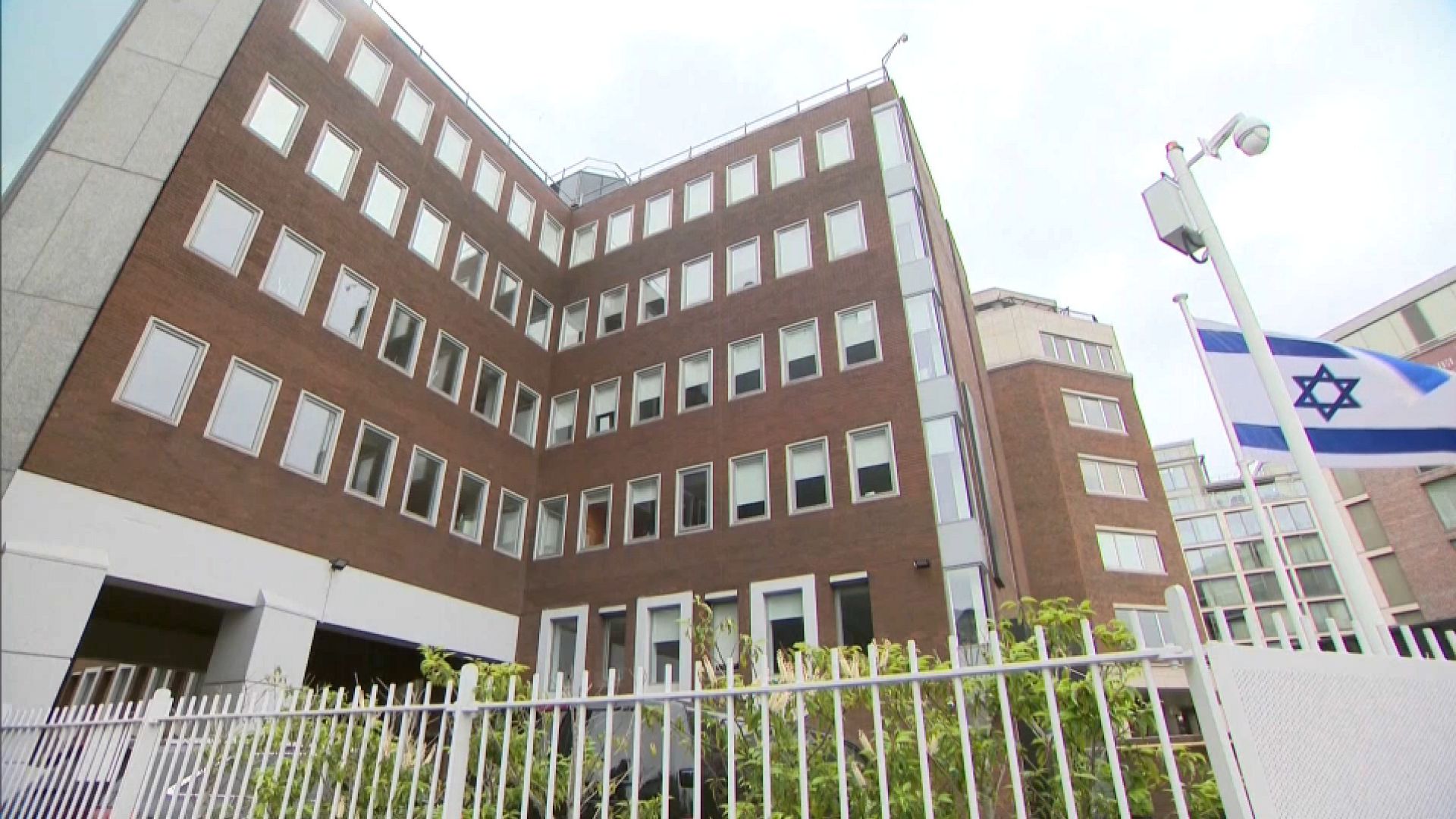 Primeiro-ministro irlandês considera "lamentável" decisão de Israel de ...