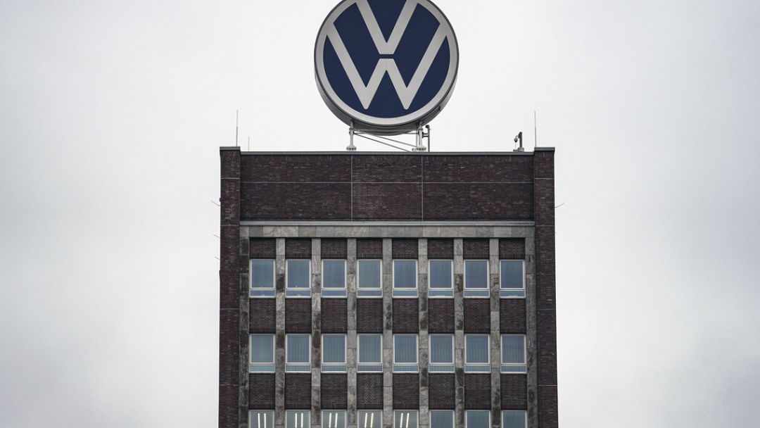 Union reaches agreement with Volkswagen to avoid plant closures | Euronews
