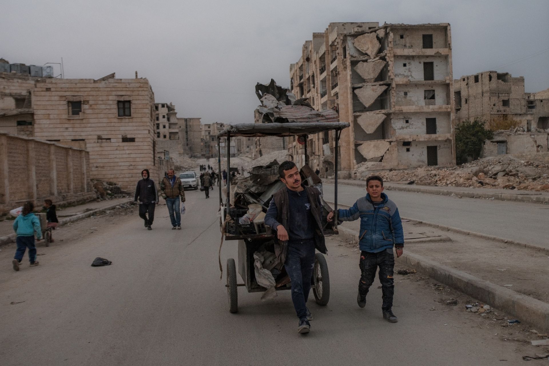 Syrie : pour les habitants d'Alep, la reconstruction sera longue | Euronews