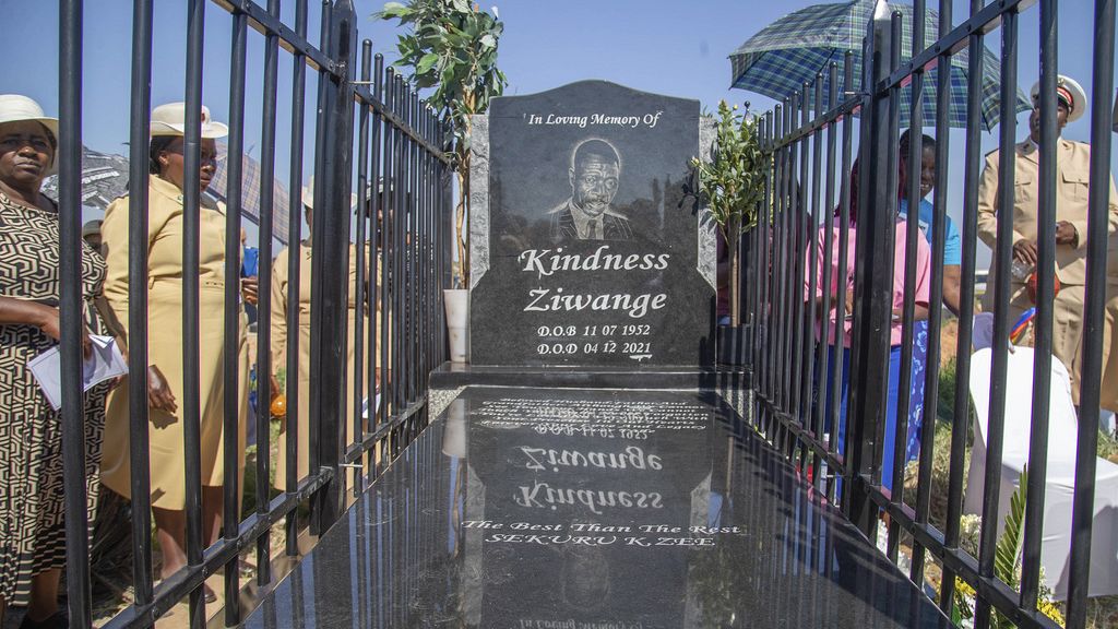 Zimbabwe: The tradition of the tombstone unveiling festival | Africanews