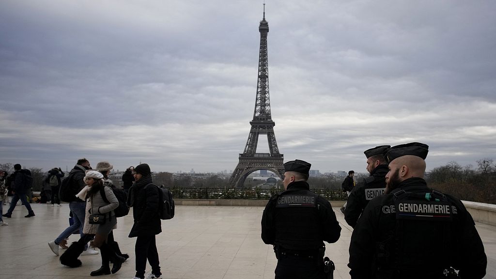 Tourists evacuated from Eiffel Tower after reports of elevator fire ...