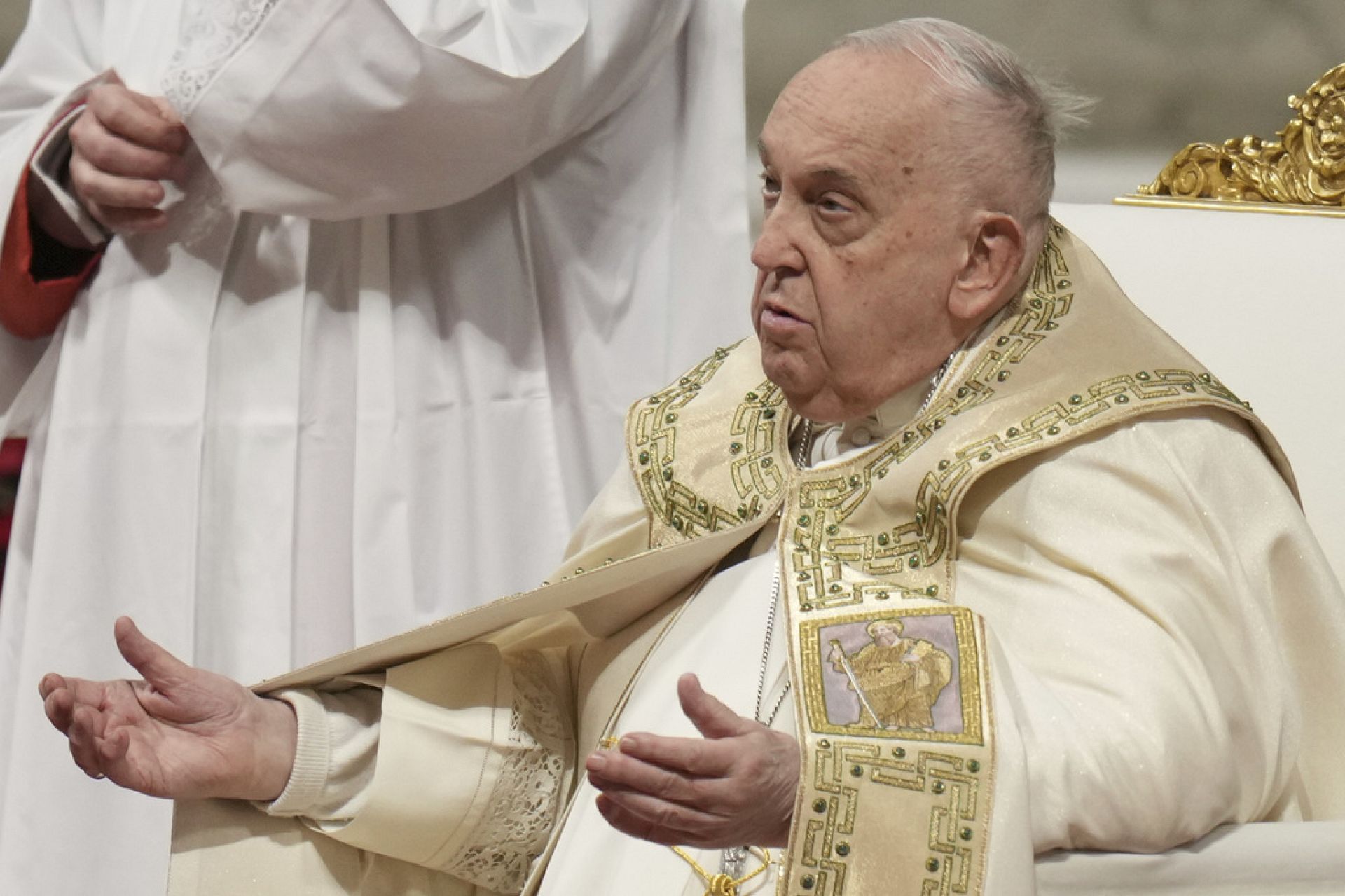 Christian faithful celebrate Christmas at Masses throughout Europe ...