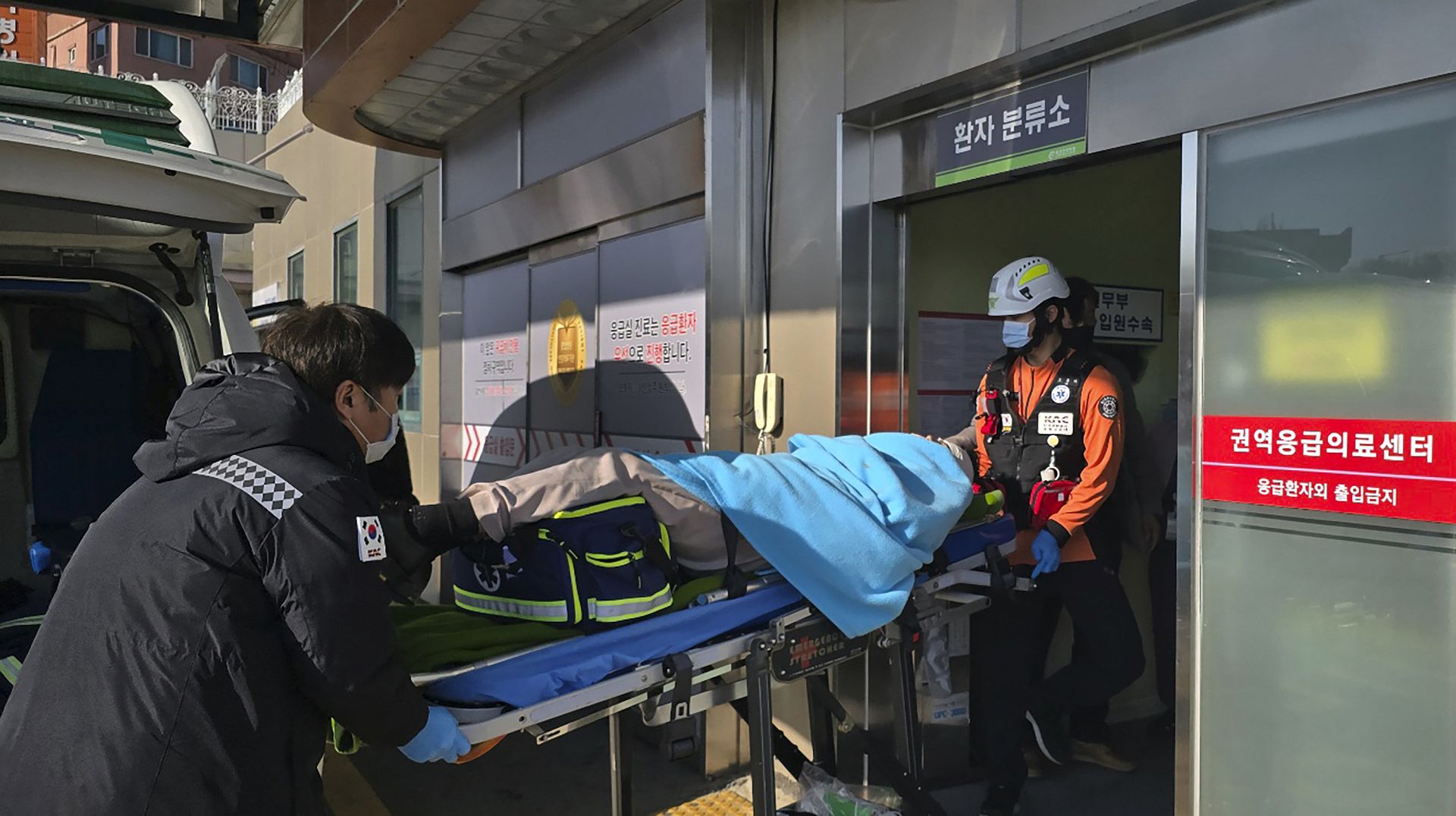 Only two survive after plane carrying 181 people crash lands in South ...