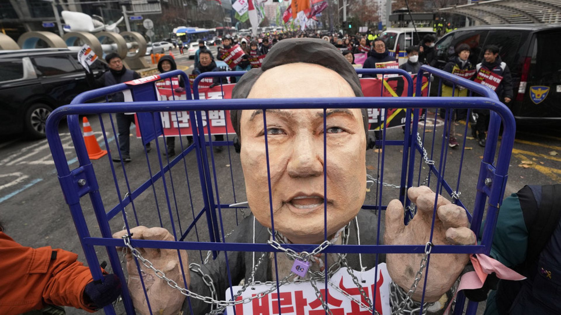 A South Korean court issues arrest warrant for impeached President Yoon ... A South Korean court issues arrest warrant for impeached President Yoon ...