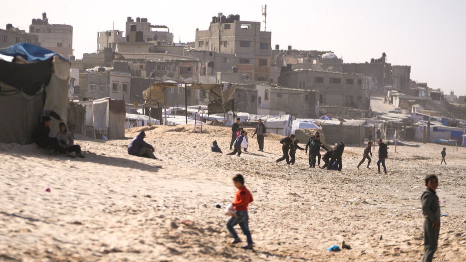 Israeli strikes in Gaza kill twelve as war grinds on into the new year ...