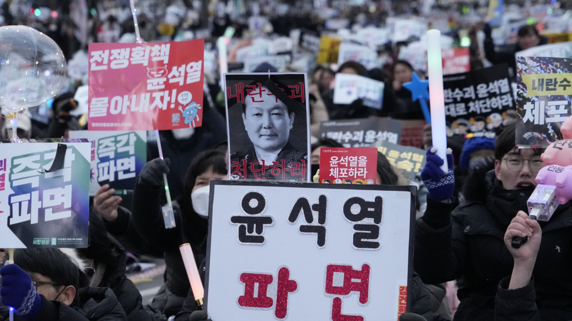 Corea del Sur: Miles de manifestantes exigen la detención del ...