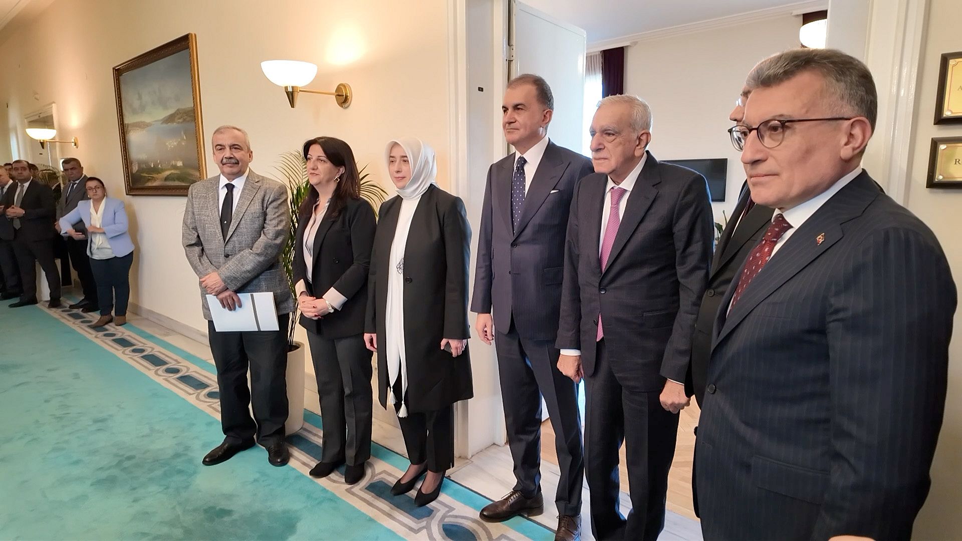 DEM Parti ile AK Parti heyetleri arasındaki görüşme bitti: 'Olumlu bir ...