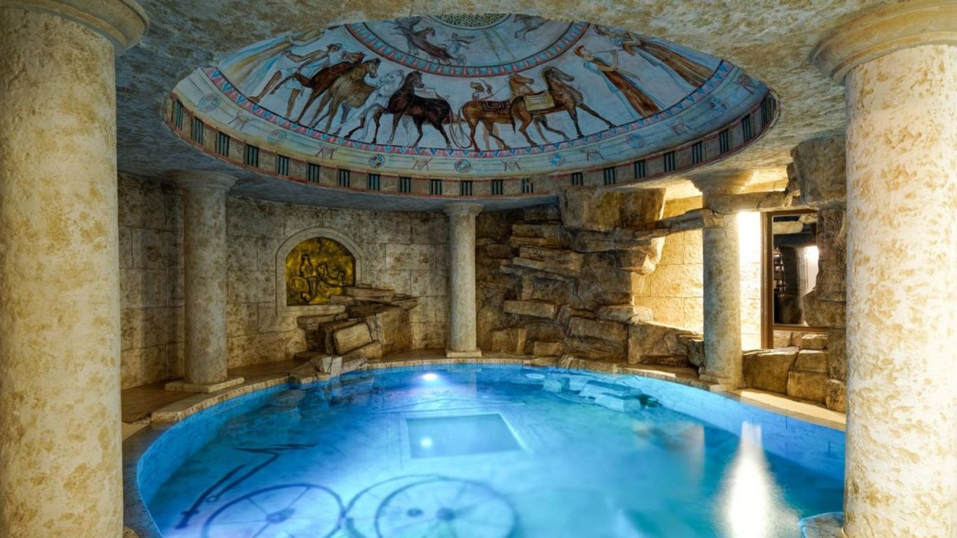 From Turkish hammams to Slovakian spas: How to take a grand bathhouse ...