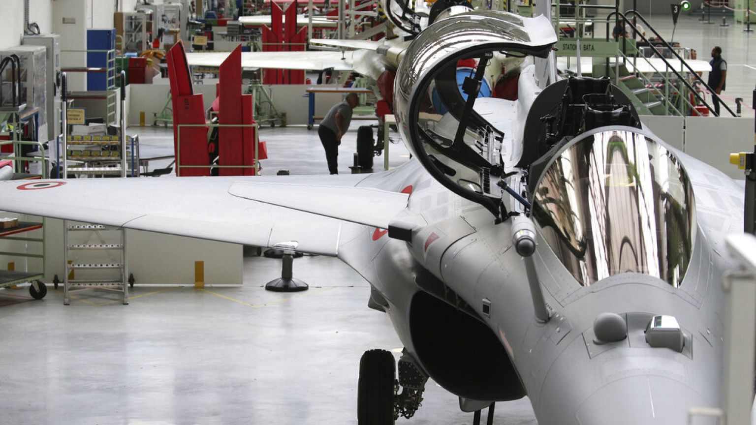 Comment financer le réarmement européen? | Euronews