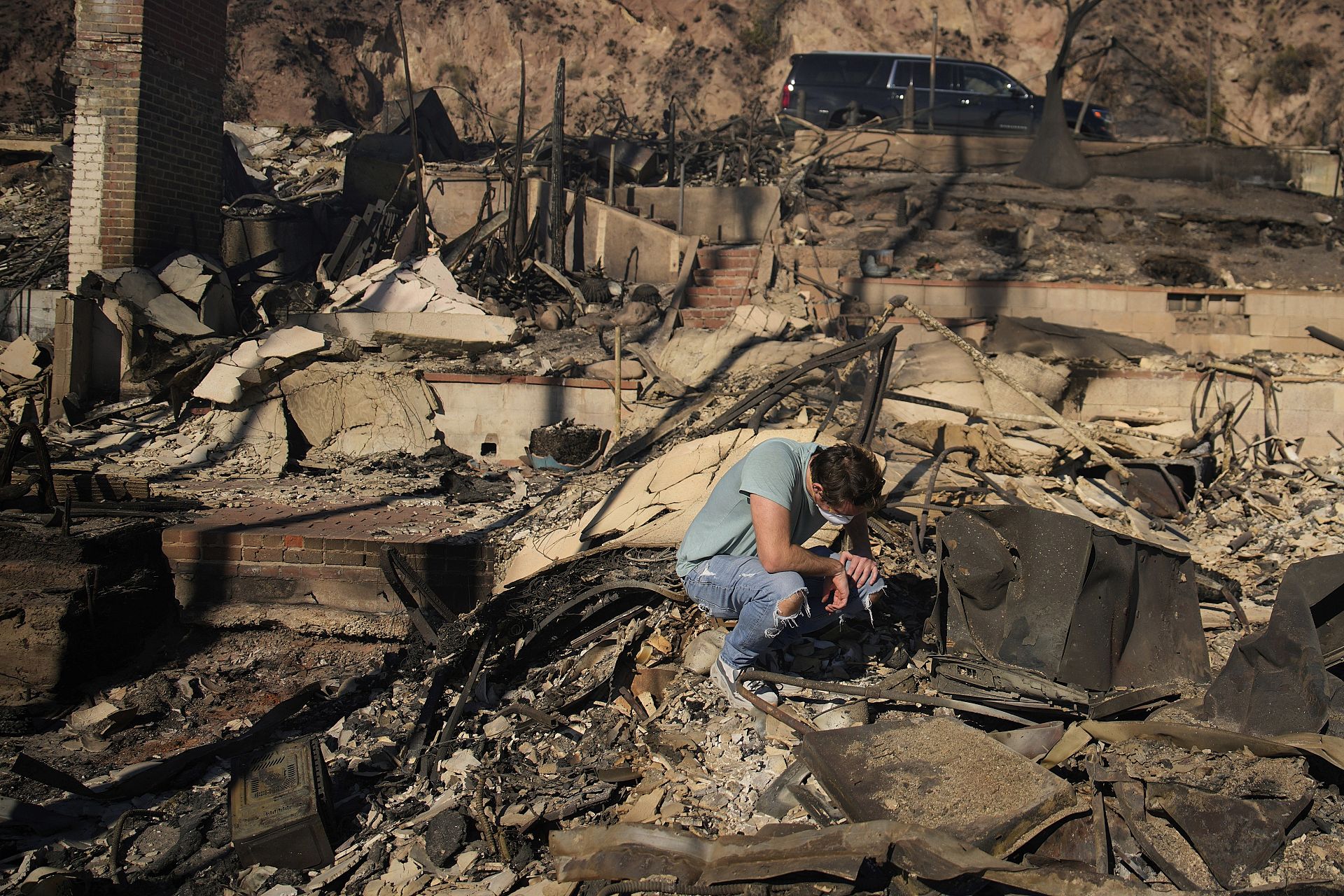 Overnight curfew orders in place as death toll from California ...