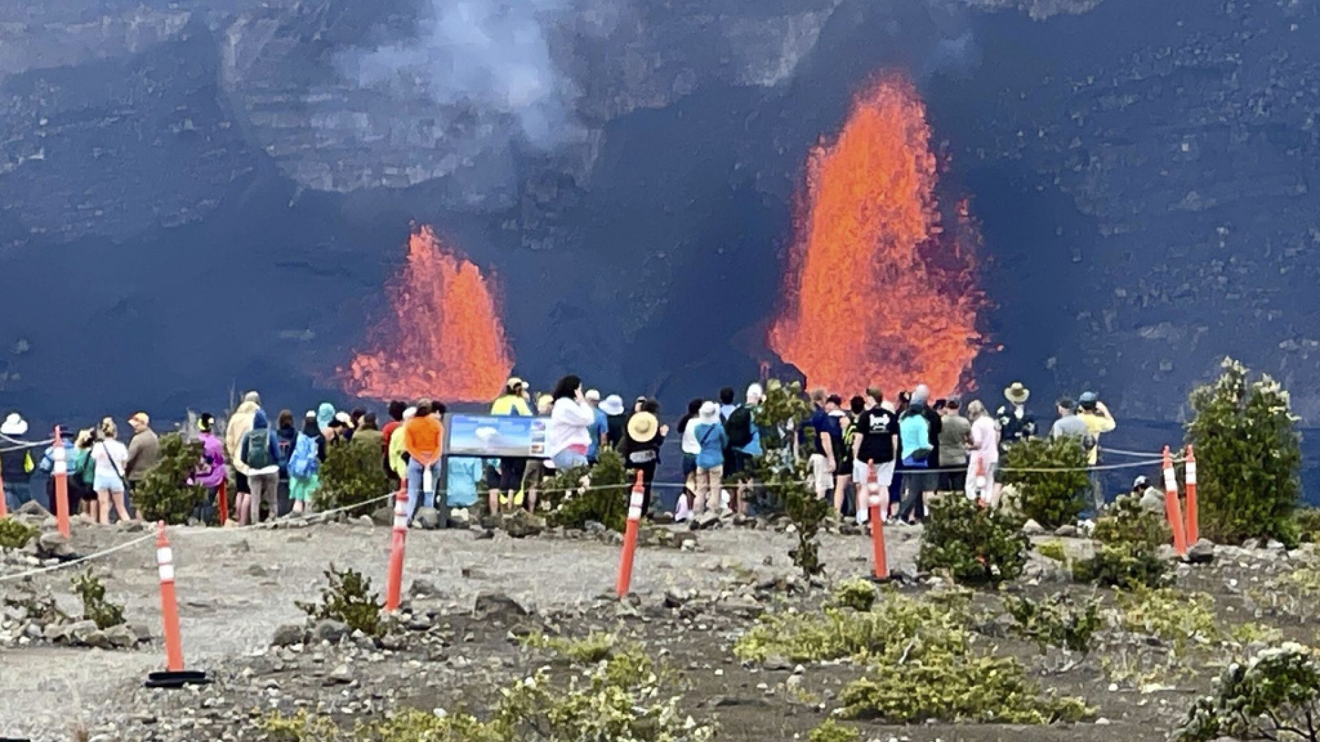 Hawaii's Kilauea volcano is erupting again. Is it safe to visit the ...