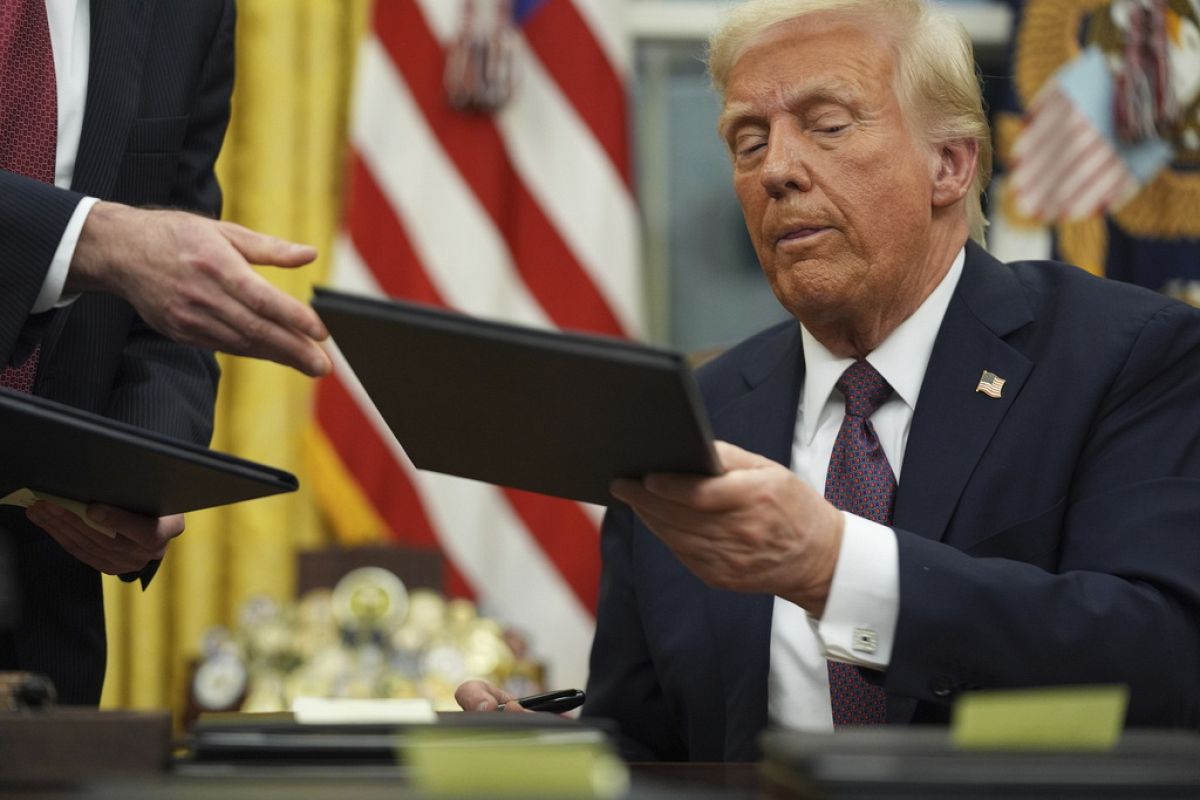 Climat, immigration, transgenre : les premiers décrets de Donald Trump ...