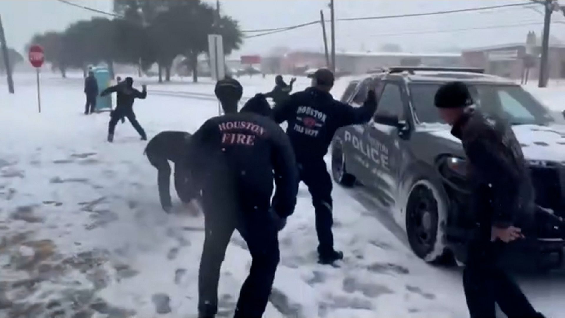 Video. Snowball fights go viral as Texas and Gulf Coast face unusual ...