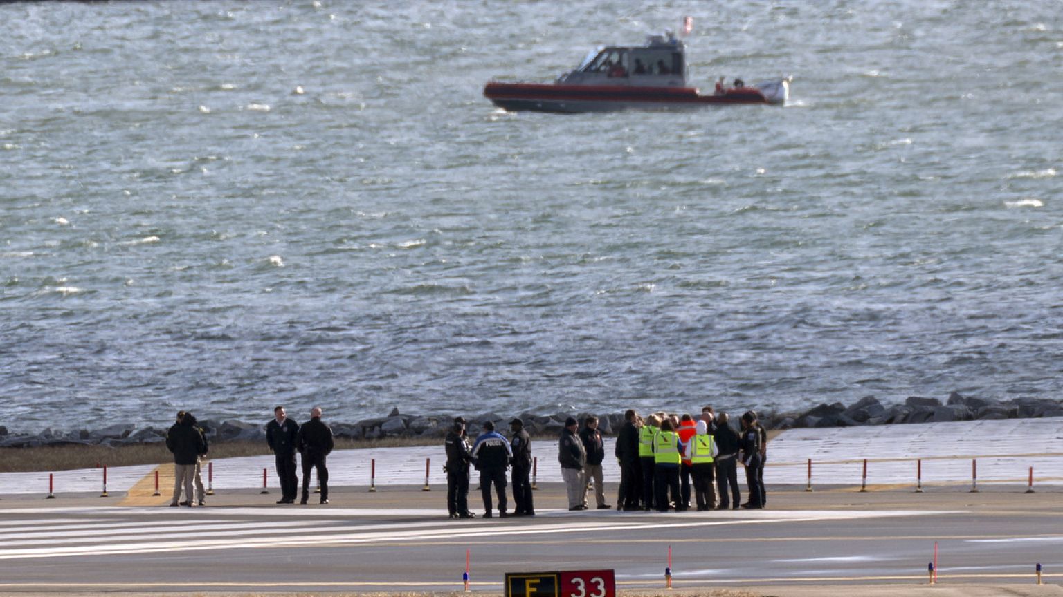 Recovery efforts continue after deadly midair collision in Washington ...