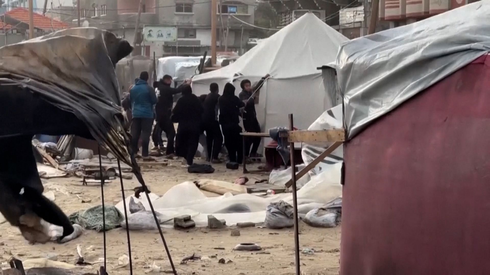 Video. Displaced Gazans face new hardships as storms hit shelters ...