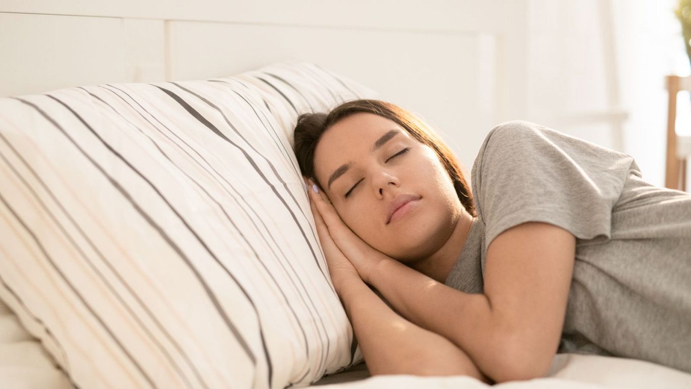 Should we all be napping on the job? These are the potential benefits ...