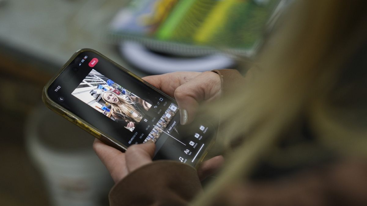 Tényellenőrzés: németek százezrei tüntettek volna az AfD mellett ...