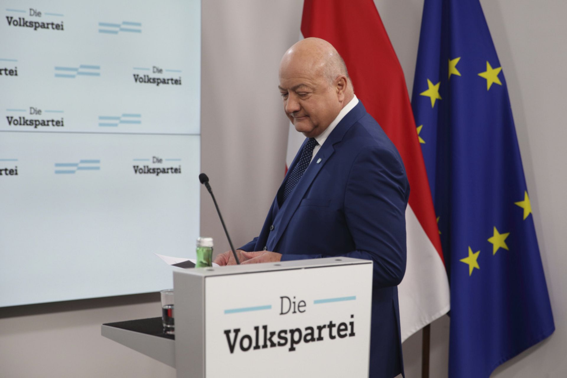 Crise politique en Autriche : les pourparlers entre le FPÖ et l'ÖVP au ...