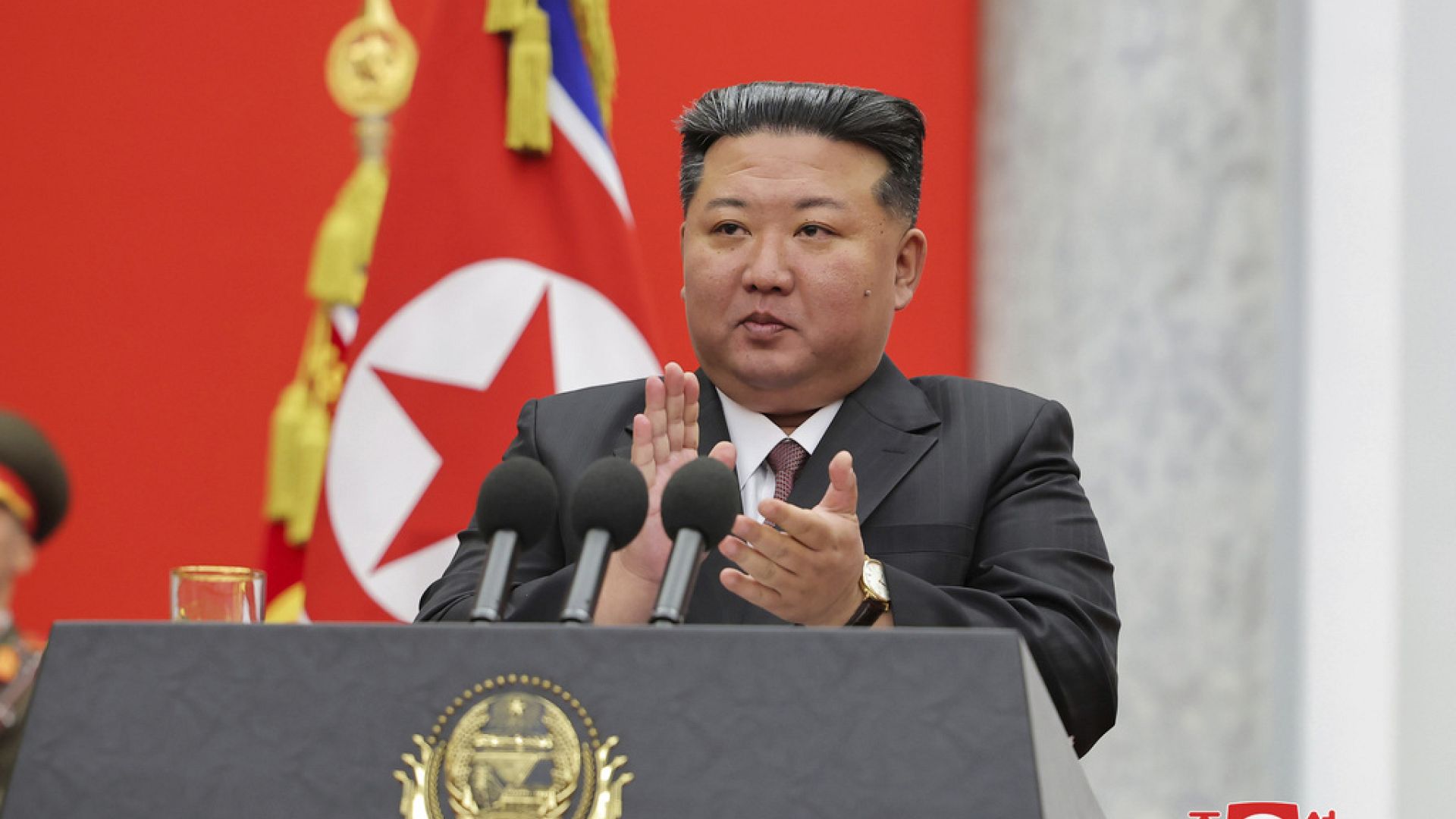 Vídeo. Kim Jong-un honra la memoria de su padre con un proyecto de viviendas | Euronews