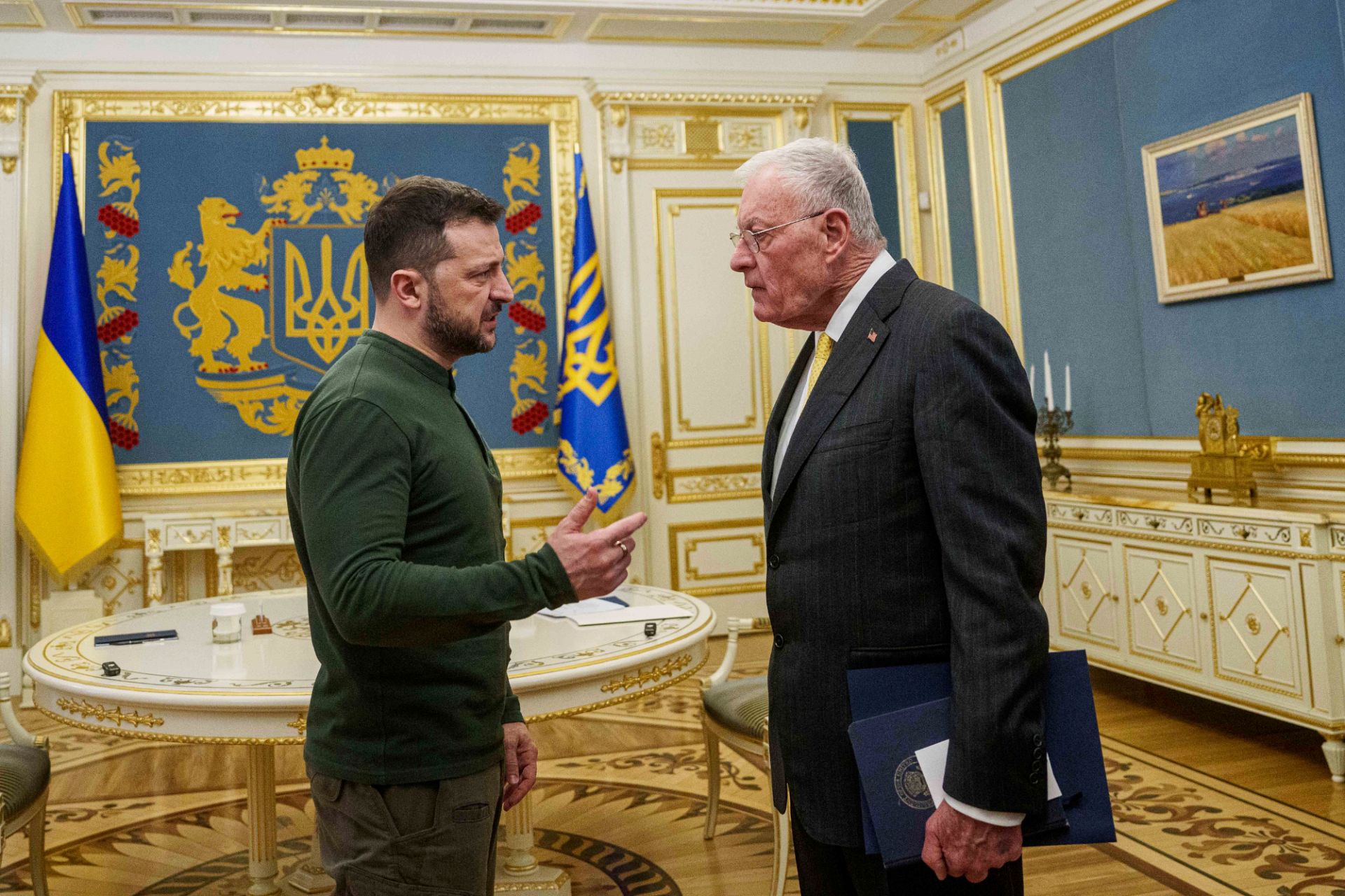 La UE reafirma su apoyo a Zelenski como presidente legítimo de Ucrania ...