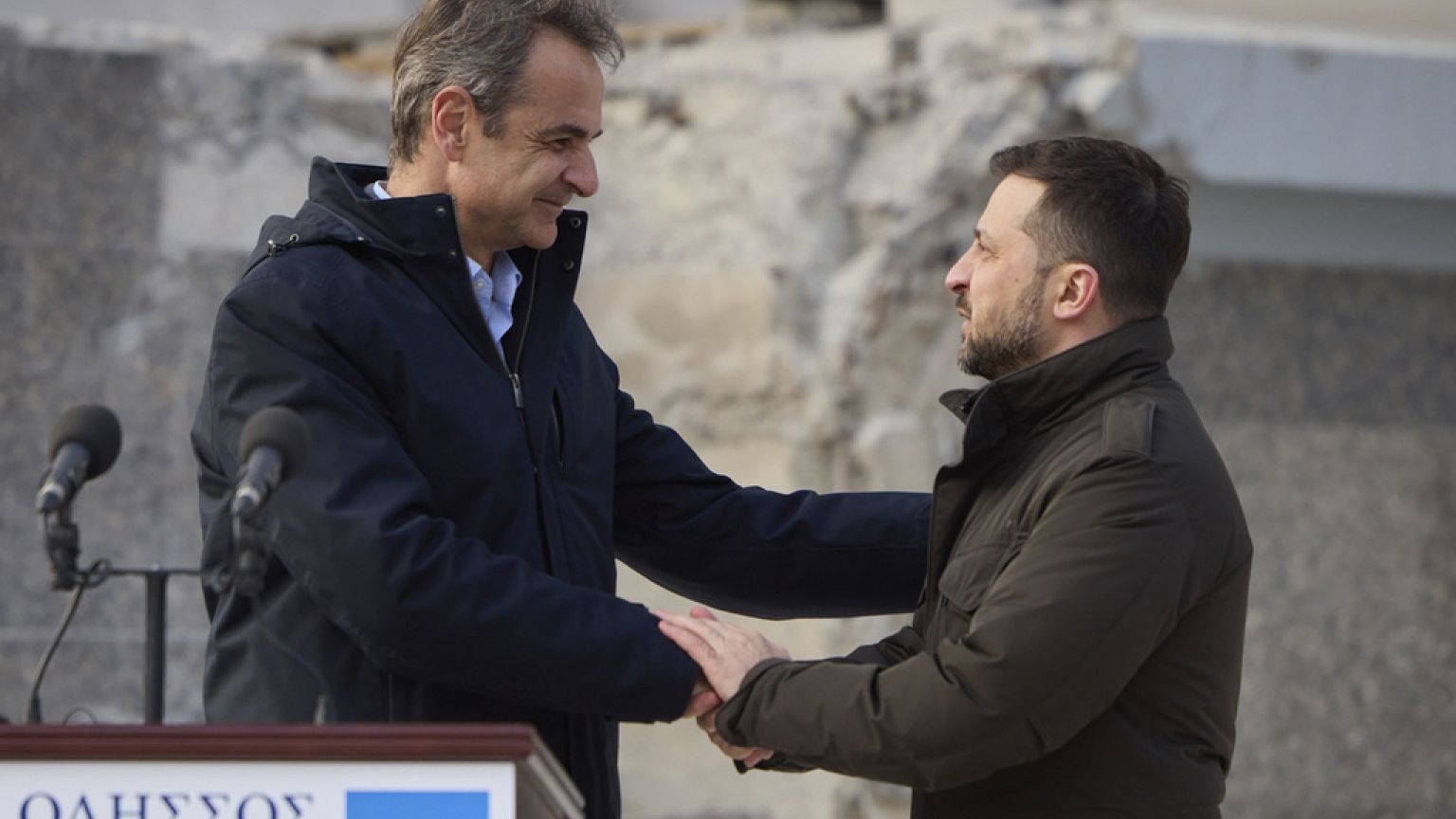 Τηλεφωνική επικοινωνία Κυριάκου Μητσοτάκη - Βολοντίμιρ Ζελένσκι | Euronews