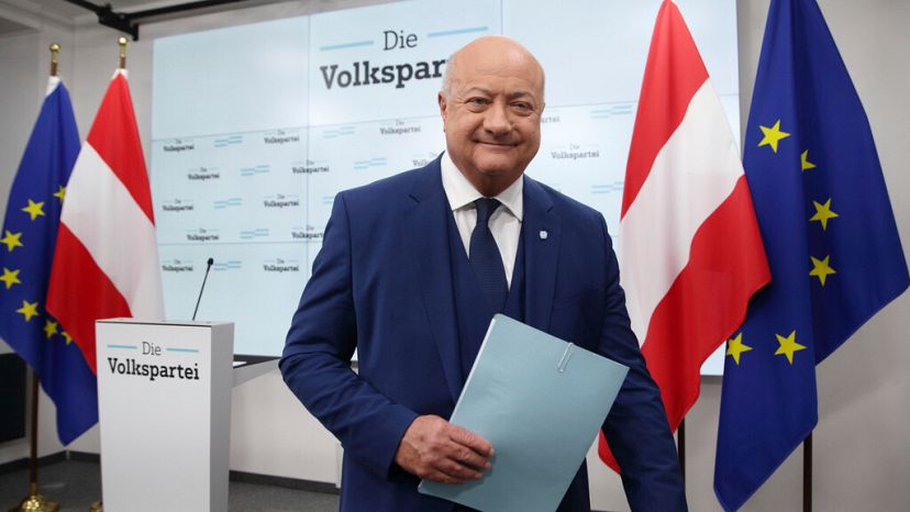 Austria's centrist parties clinch coalition deal without the far right ...