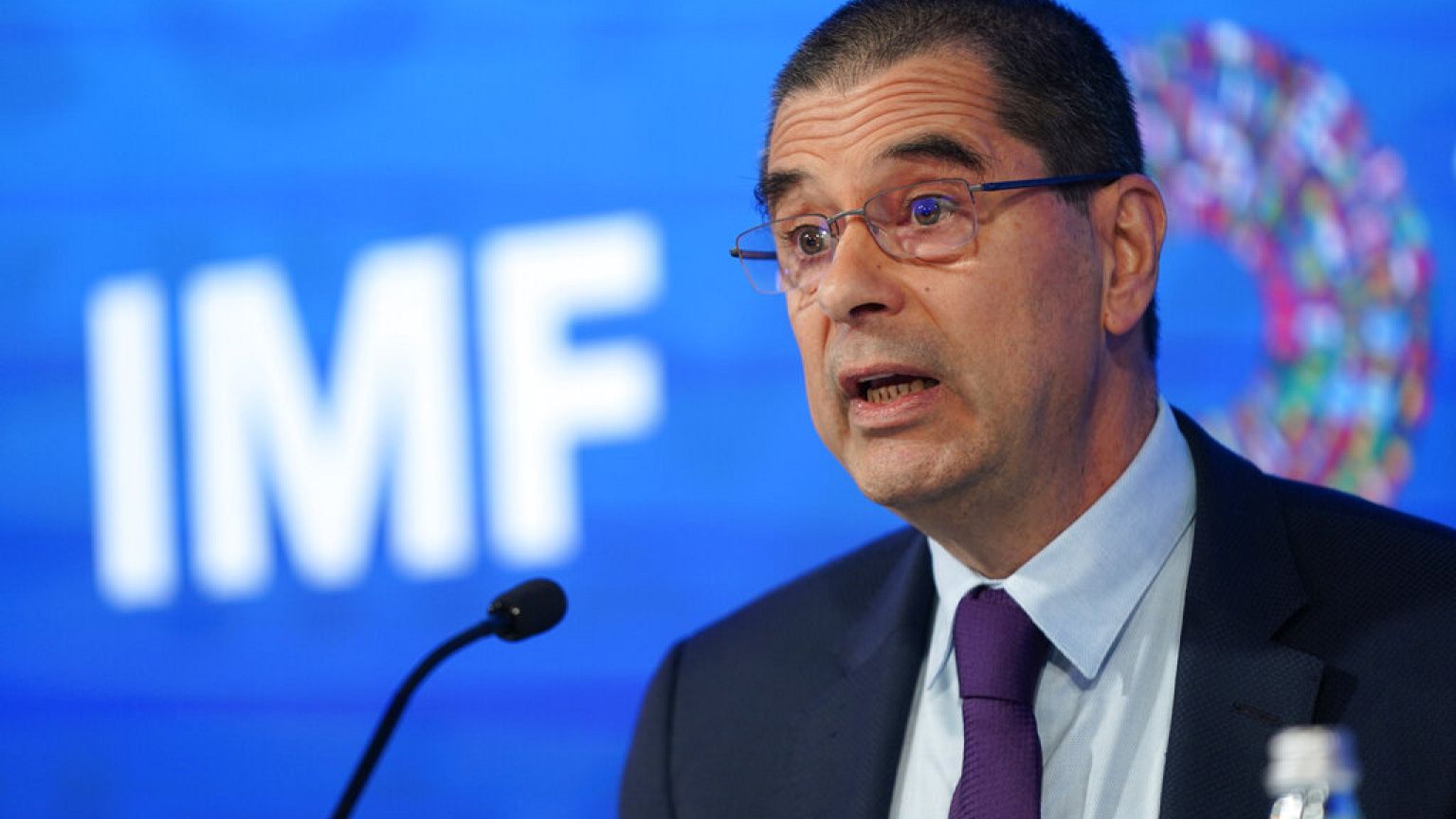 Vítor Gaspar deixa cargo de diretor de finanças públicas do FMI em ...