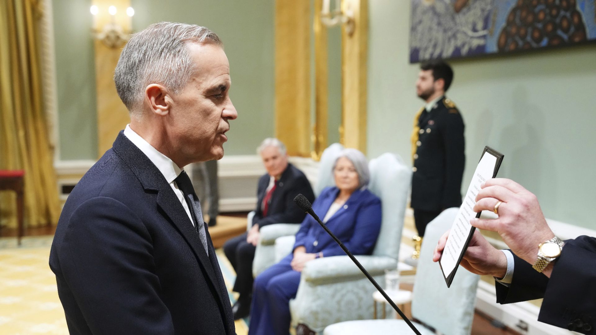 Ο Μαρκ Κάρνεϊ ορκίστηκε νέος πρωθυπουργός του Καναδά, καθώς η χώρα ...