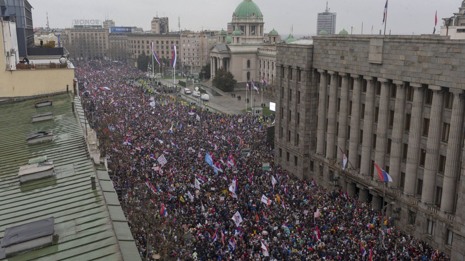 Mass protest in Belgrade against President Vucic's government | Euronews