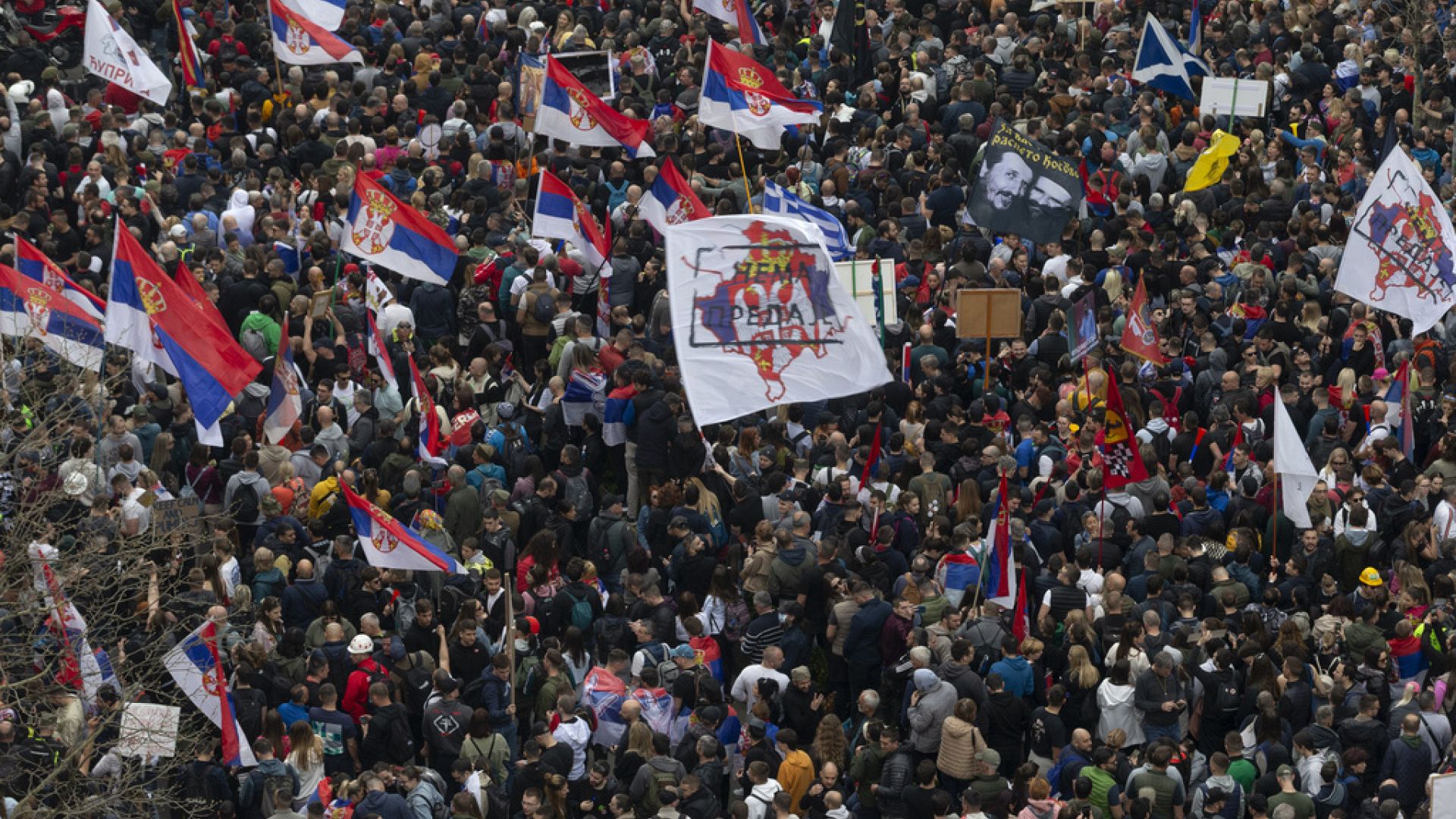 Tens of thousands protest in Belgrade against President Vucic's ...