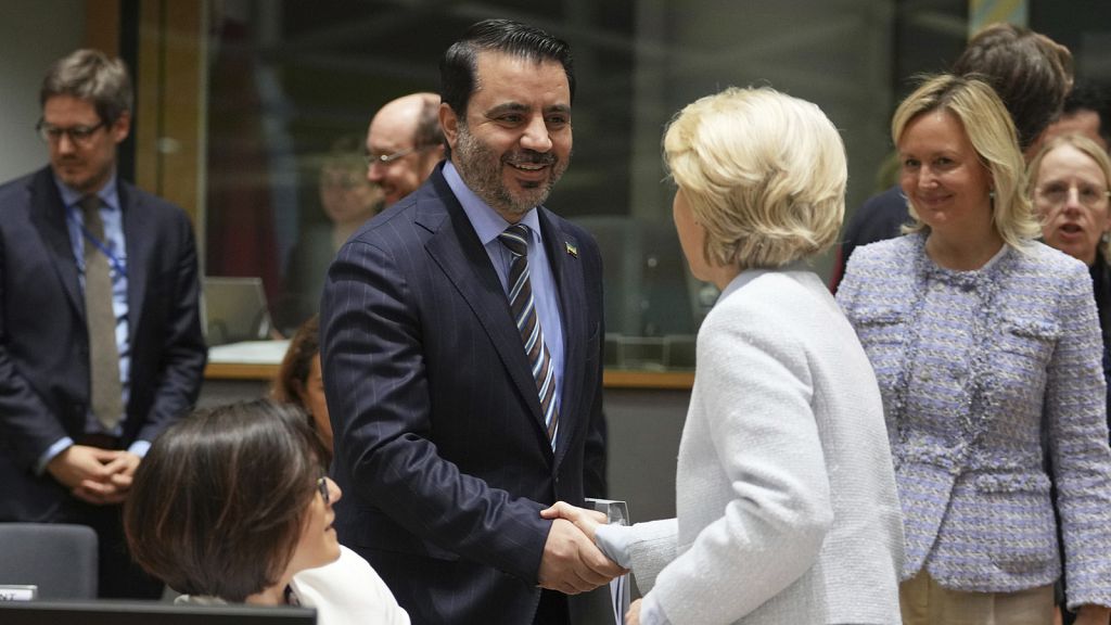 Vidéo. Abdou Semmar, journaliste algérien : "éclairer l'opinion ...