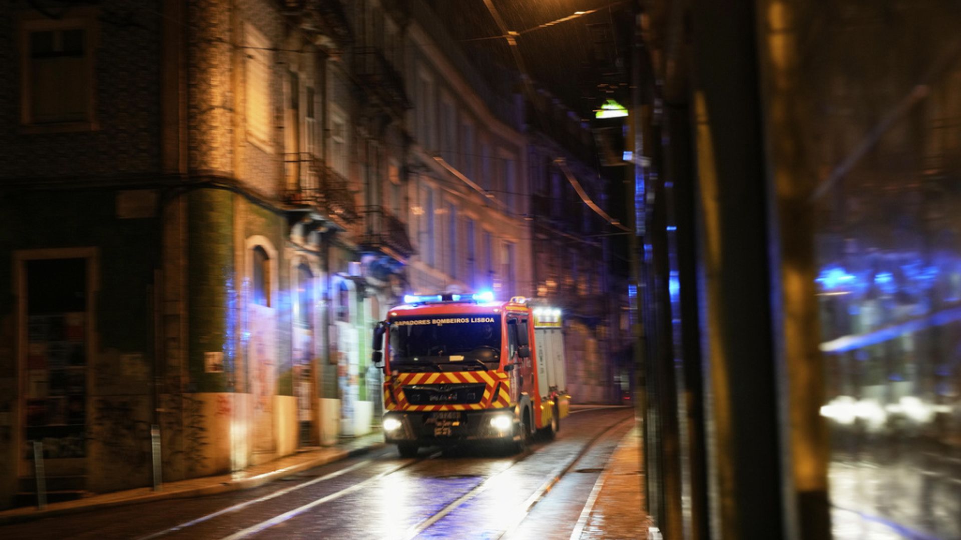 La tempête Martinho balaye le Portugal et provoque des dégâts ...