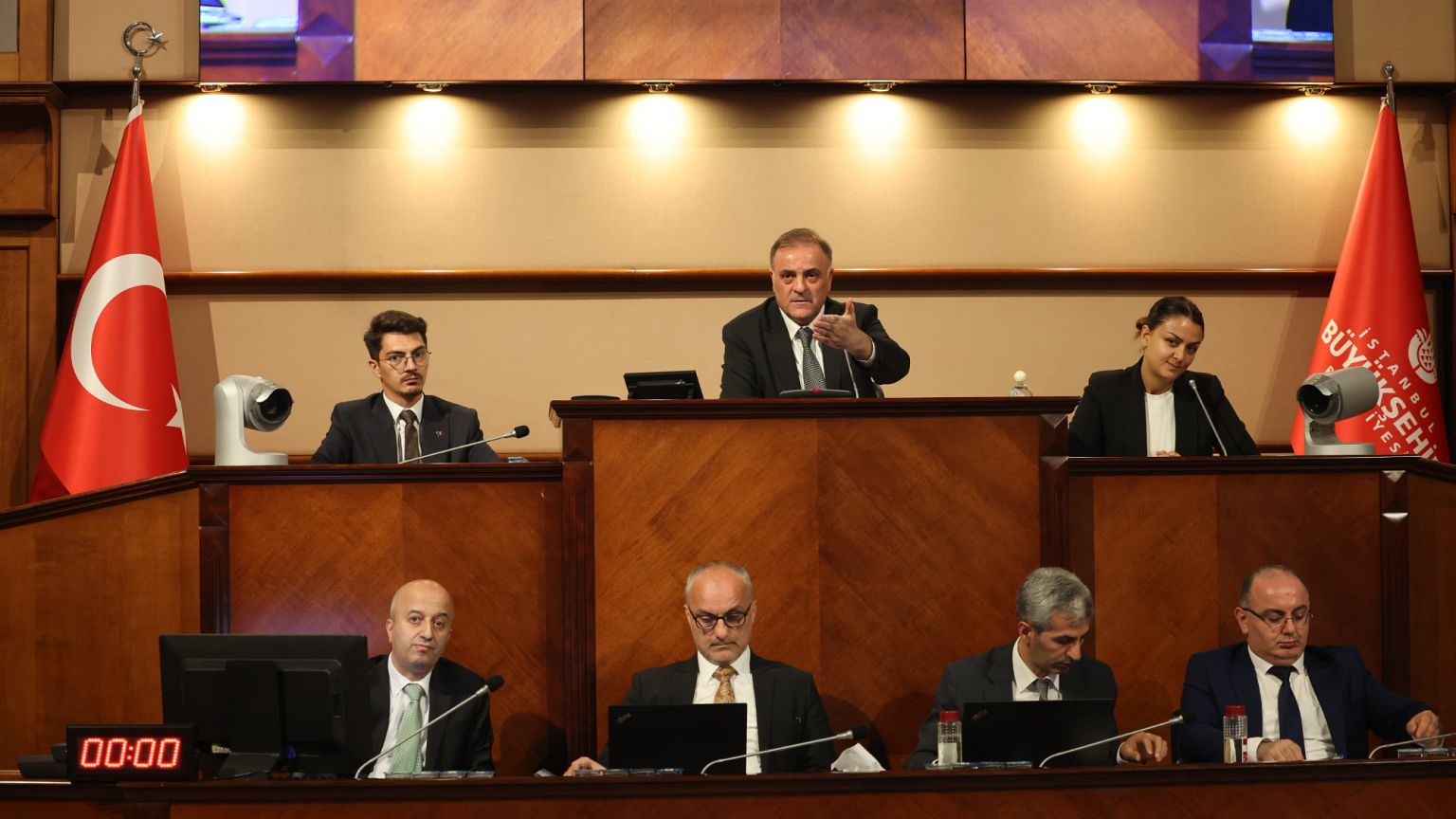 İmamoğlu'nun yerine CHP'li Belediye Meclis Üyesi Nuri Aslan İBB ...