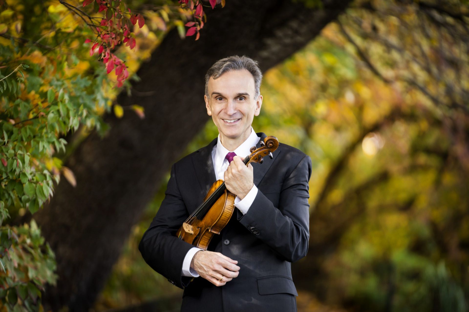 Watch violin virtuoso Gil Shaham live at InClassica Festival 2025 ...