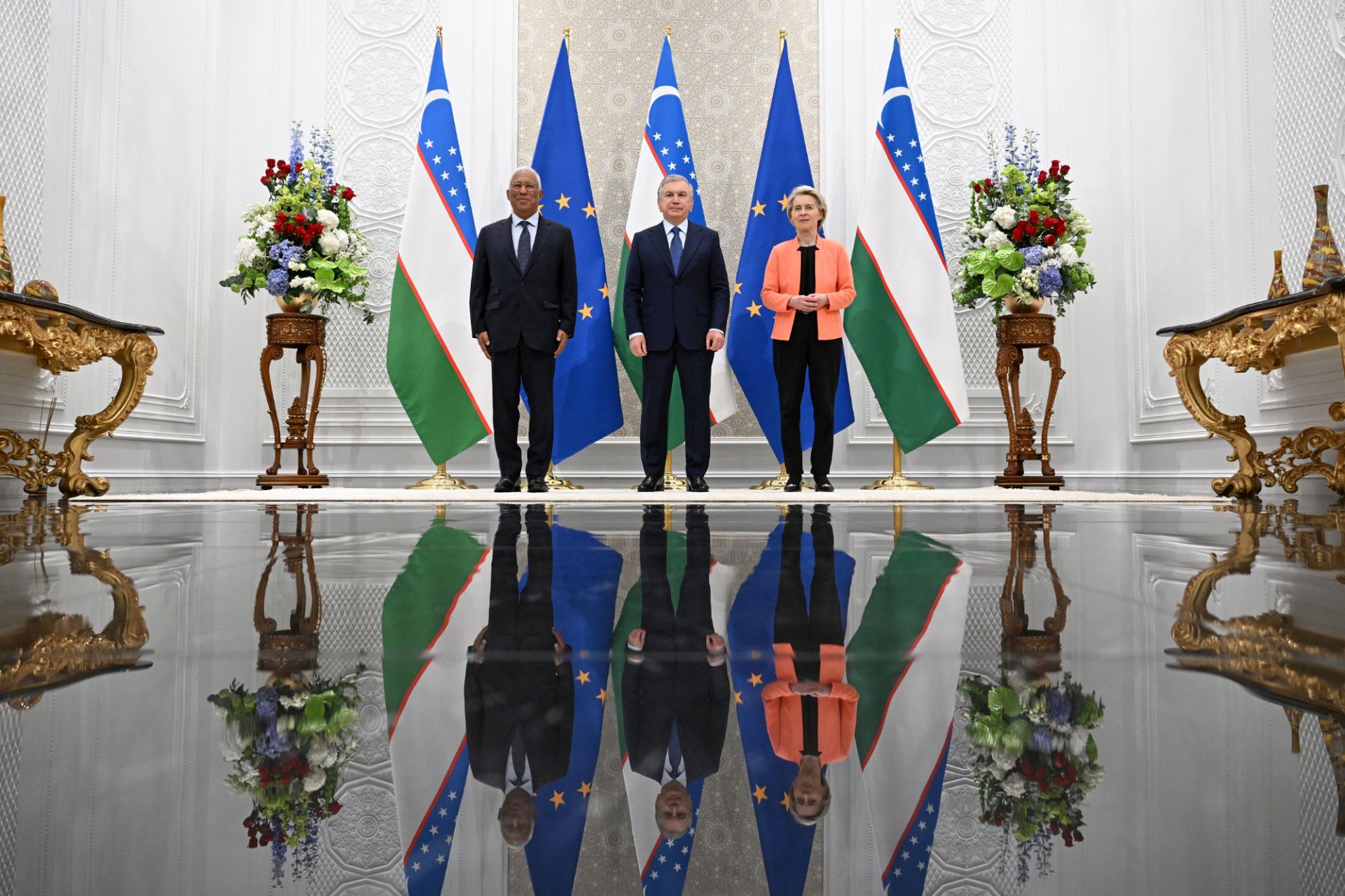 EU seals new Central Asia partnership deal as debut Samarkand summit ...