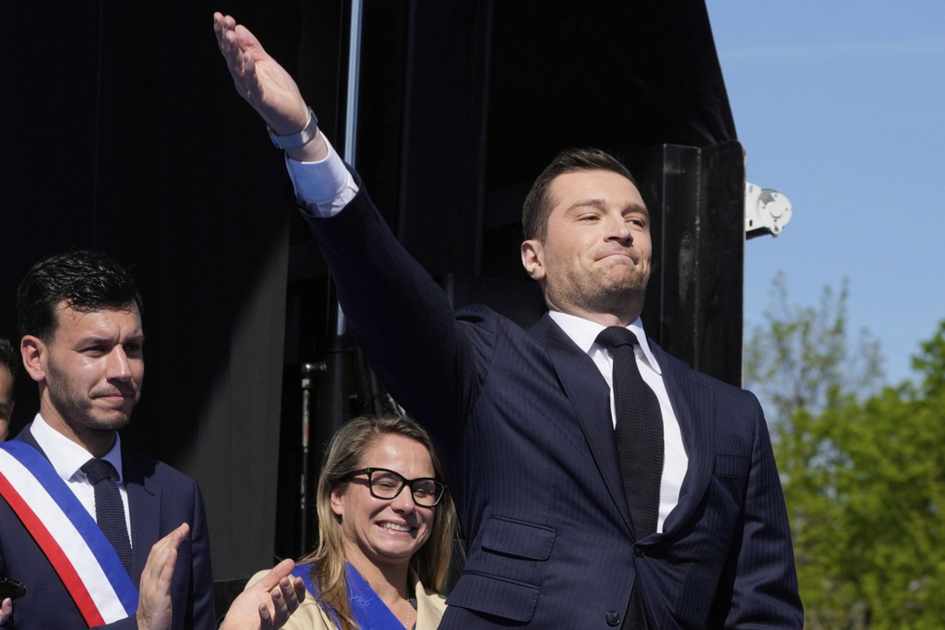 L'inéligibilité : Marine Le Pen fustige une « décision politique » qui ...