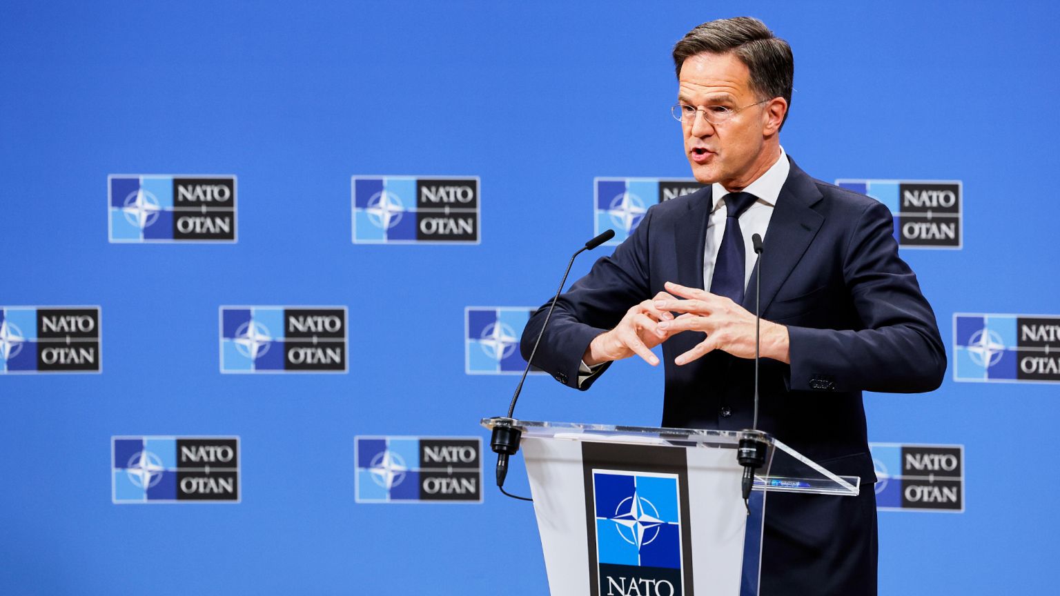 Rutte szerint a NATO nem lehet naiv Kína fegyverkezési törekvéseivel ...