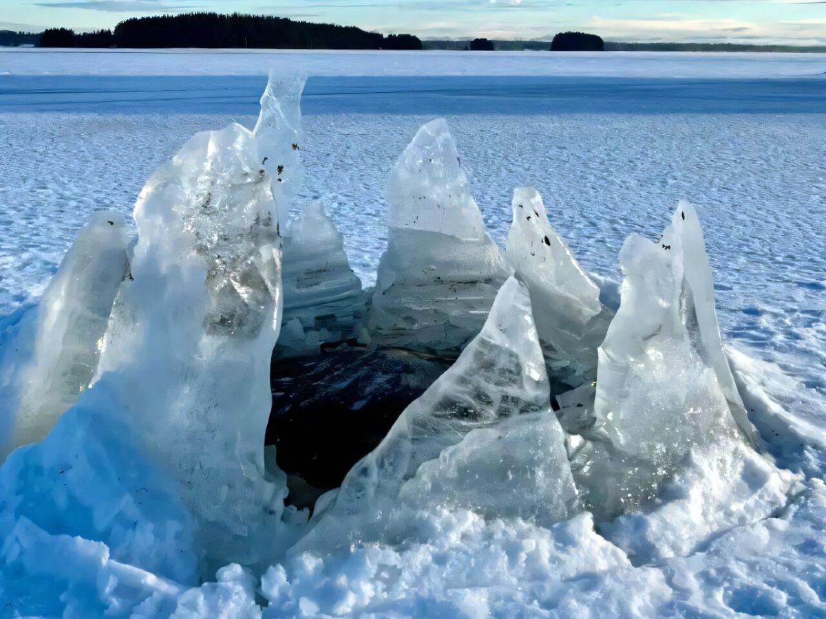 Europe’s largest meteorite impact crater is pumping out methane and ...