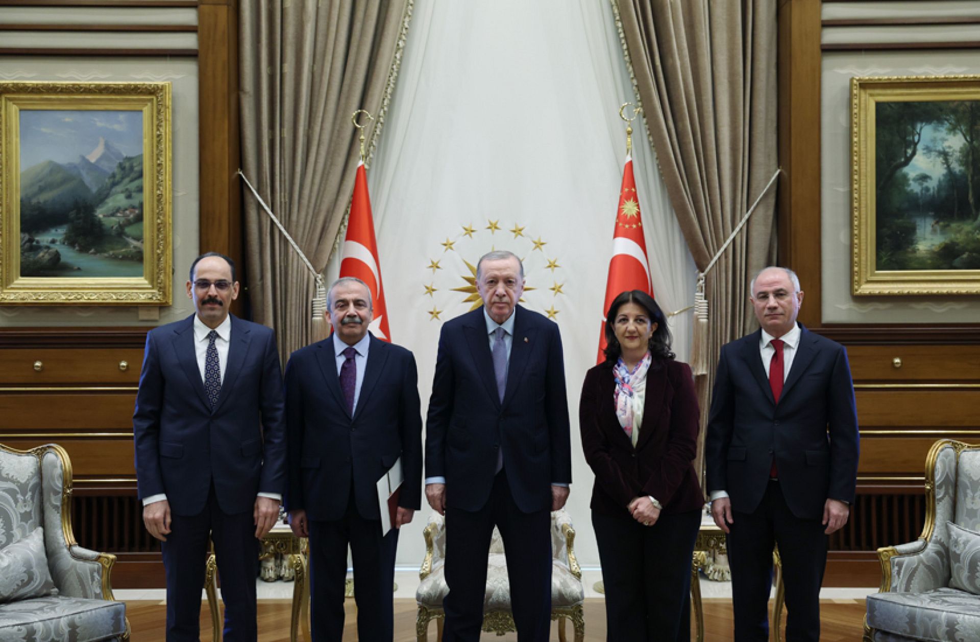 Turkey's Erdoğan meets pro-Kurdish MPs as they seek to end 40-year ...