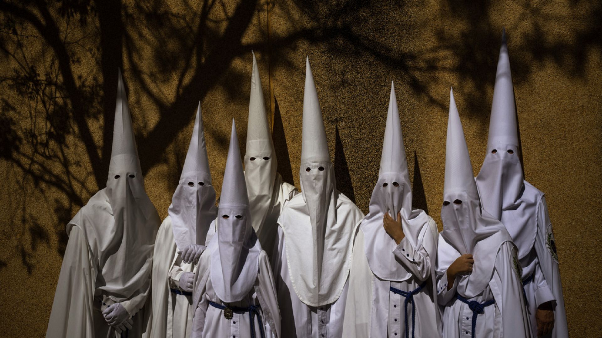 La verdadera historia del capirote de los nazarenos y el KKK: de la ...