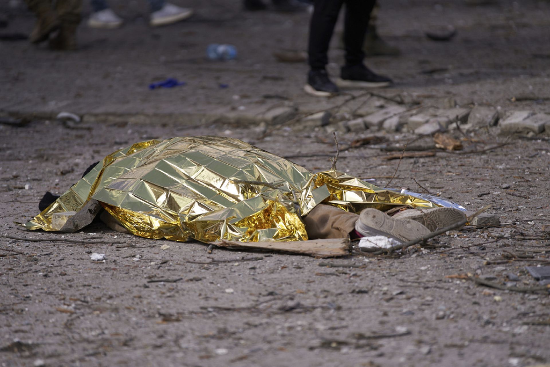 Death toll rises above 30 after Russian missile attack on Ukrainian ...