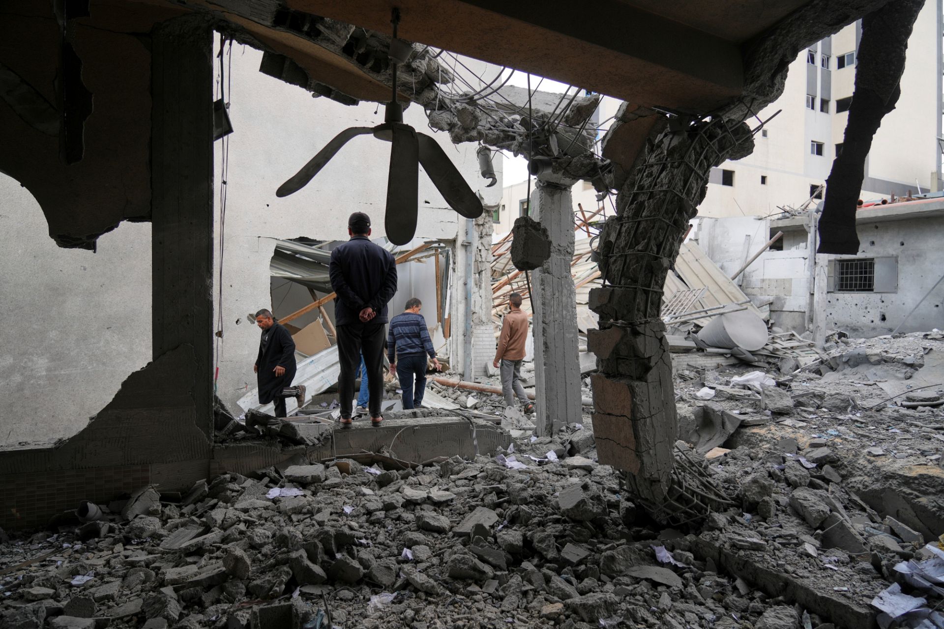 EU unveils €1.6bln in aid for Palestinian Authority for West Bank, Gaza ...
