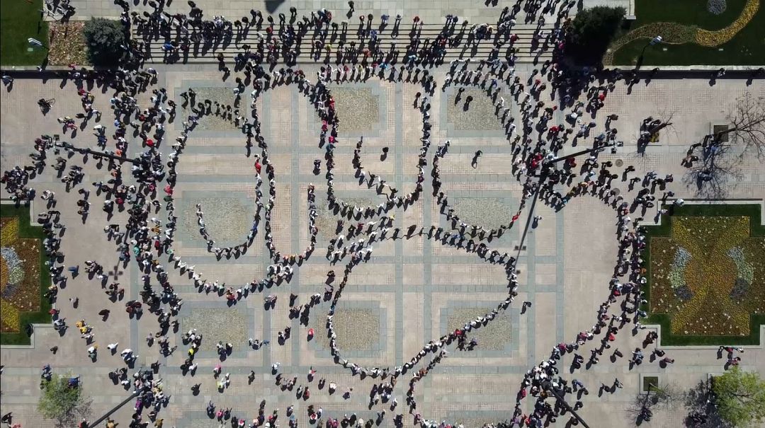 Folk dancing and dyed eggs as Bulgaria's Ruse celebrates Easter | Euronews