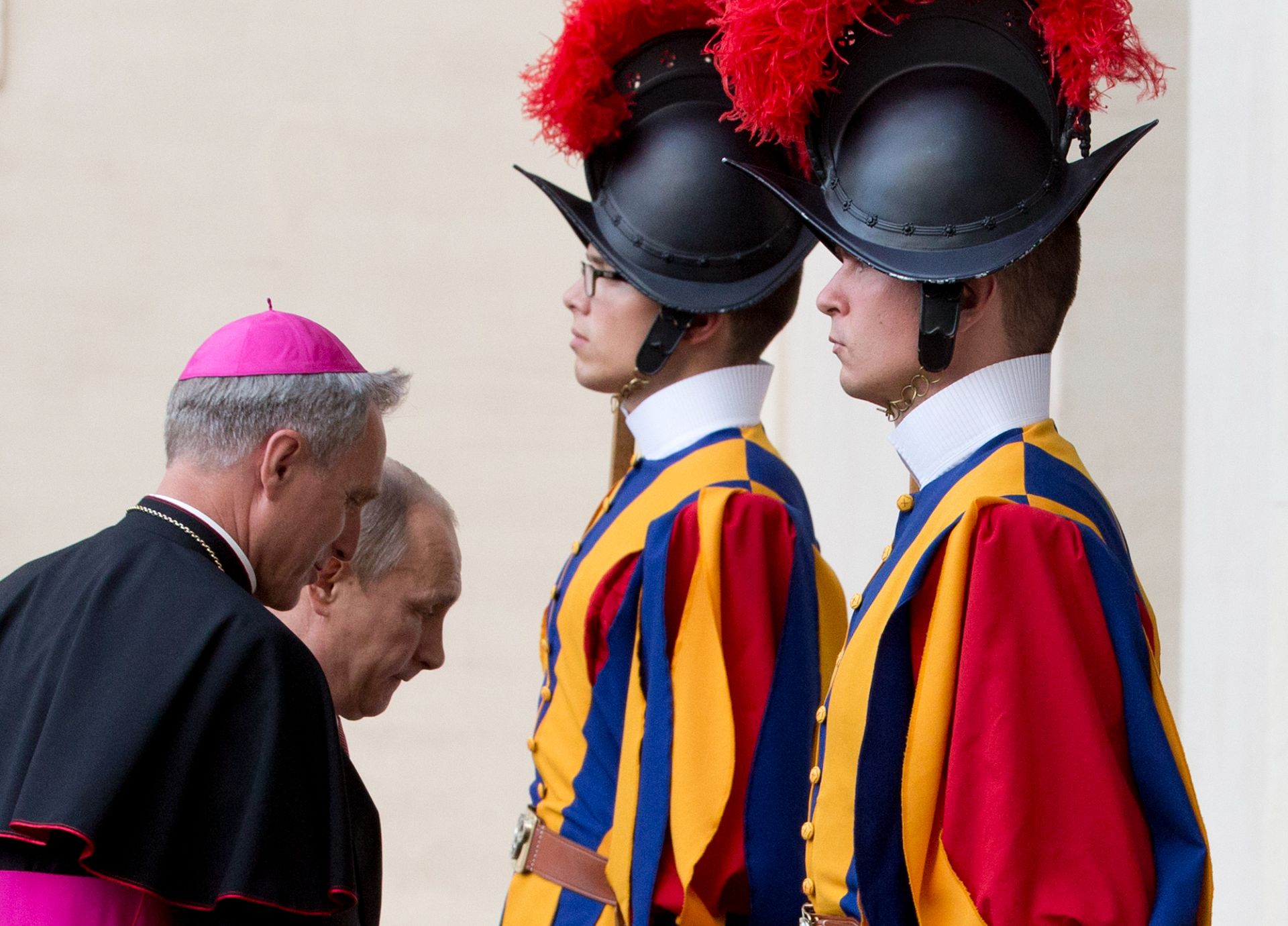 Putin and Netanyahu absent from Pope Francis’ funeral, Beijing remains ...