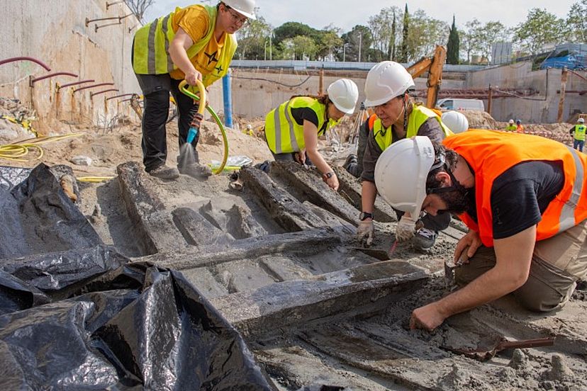 Spanish archaeologists find 500-year-old medieval shipwreck in ...