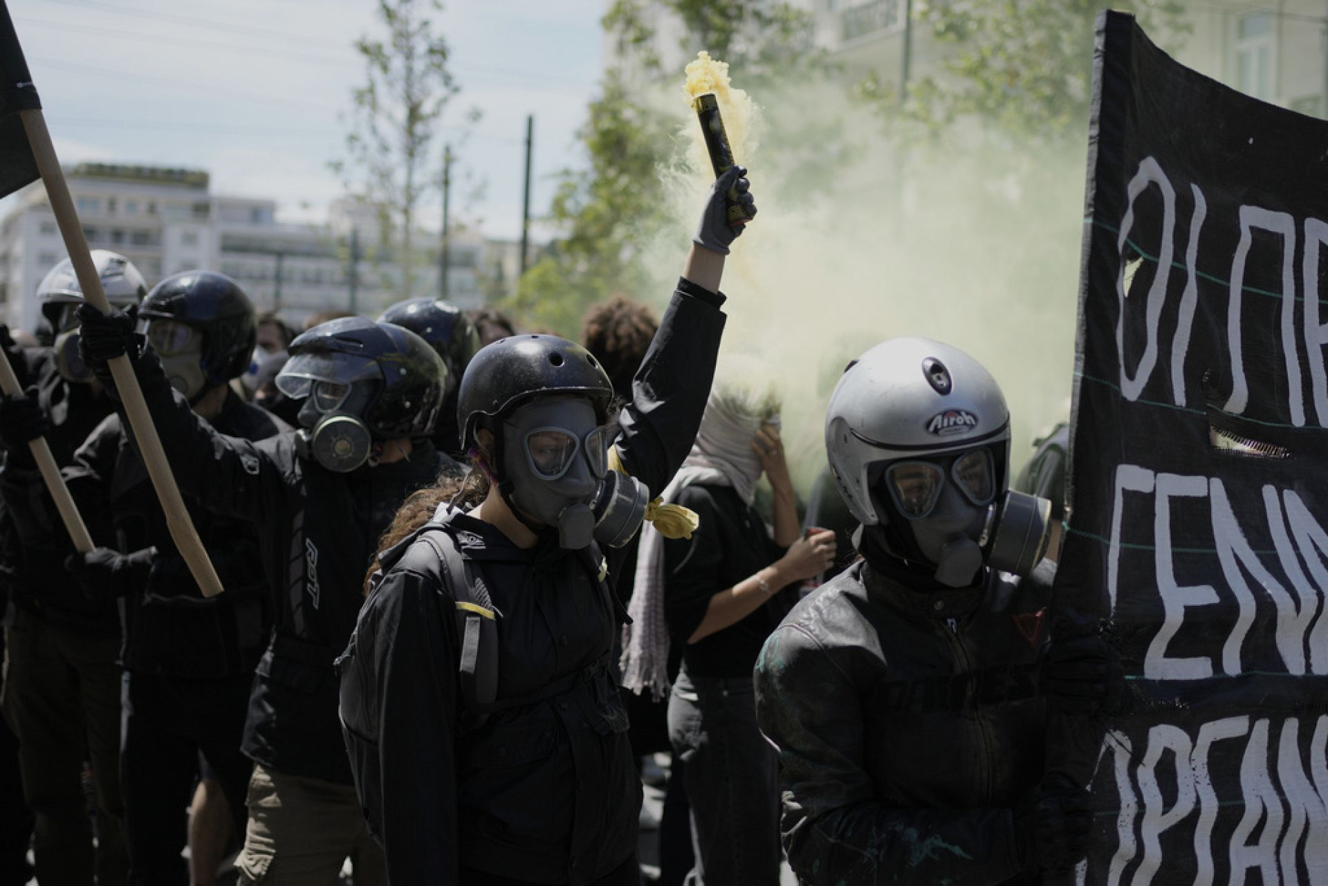 Fête du travail : des centaines de milliers de personnes manifestent ...