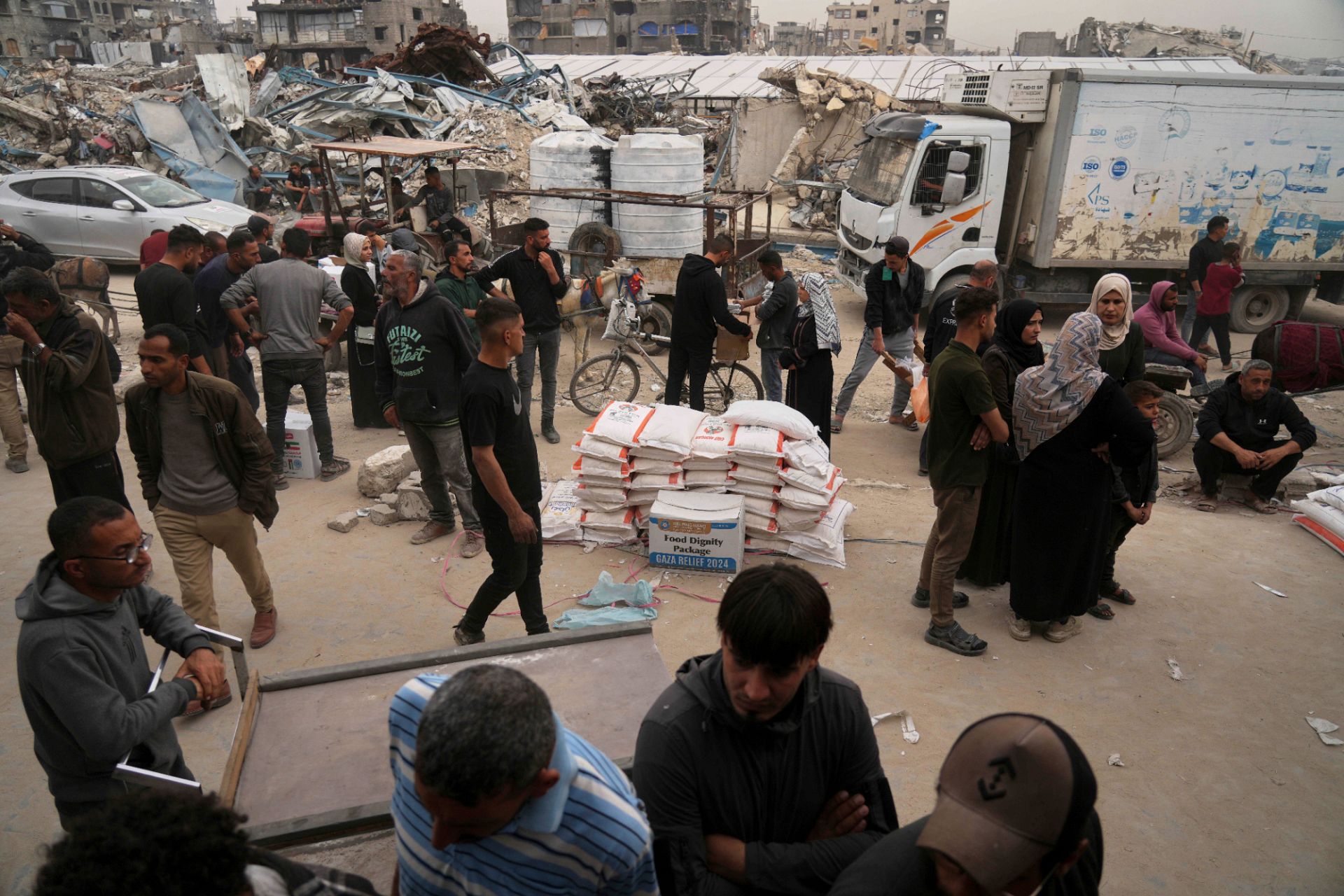 'The UN is ready to act' to get aid flowing into Gaza, UNOPS executive ...