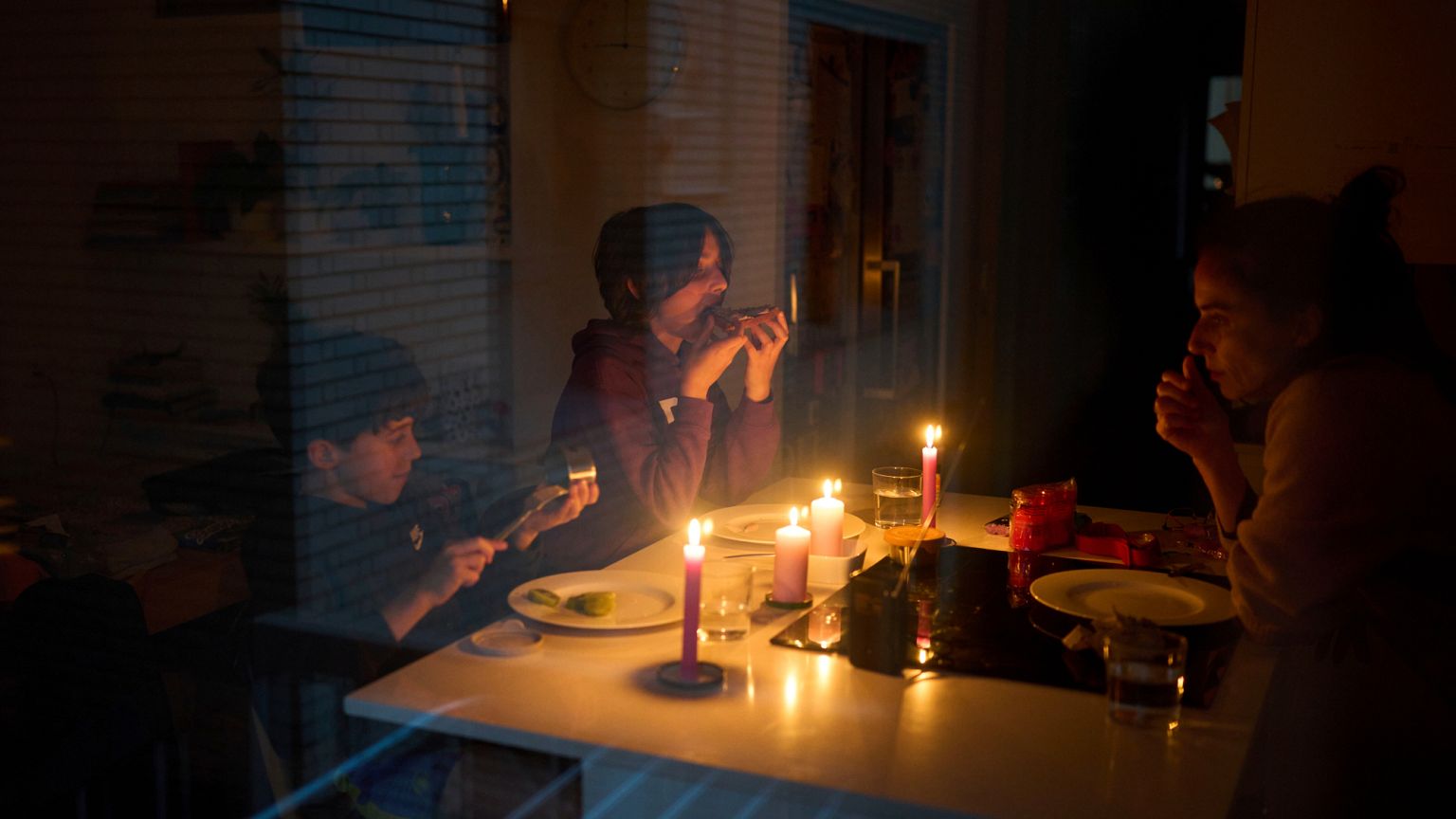 El Gobierno crea dos grupos de trabajo para investigar el apagón masivo ...